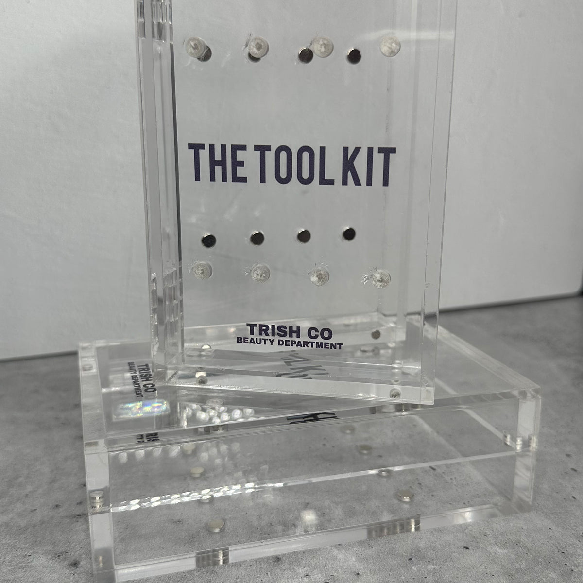 The Tool Kit tweezer holder – Trish Cosmetics